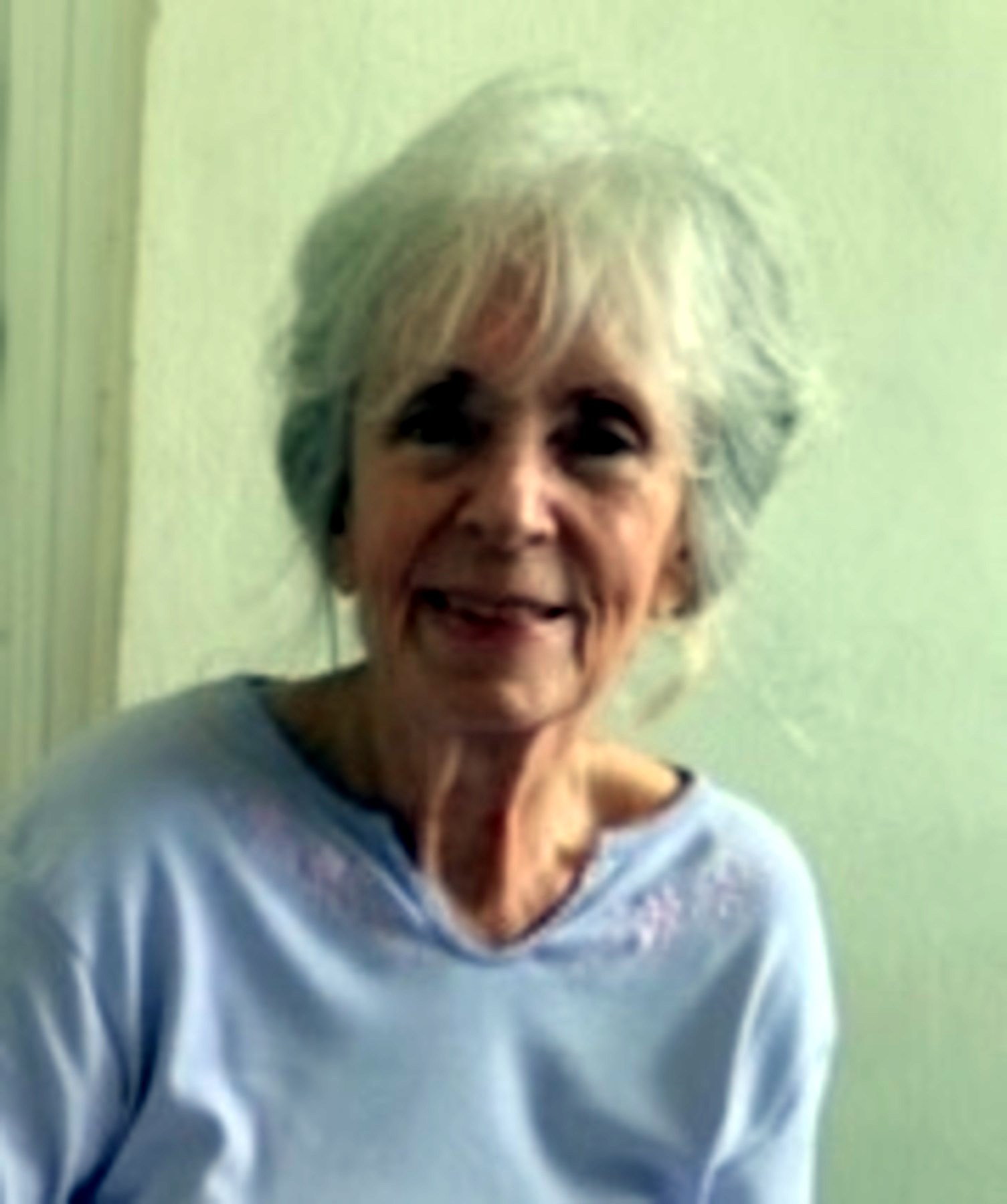 Julie Kovacs's Instagram, Twitter & Facebook on IDCrawl