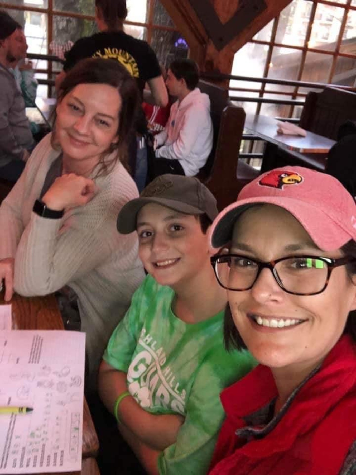 Sara Bell's Instagram, Twitter & Facebook on IDCrawl