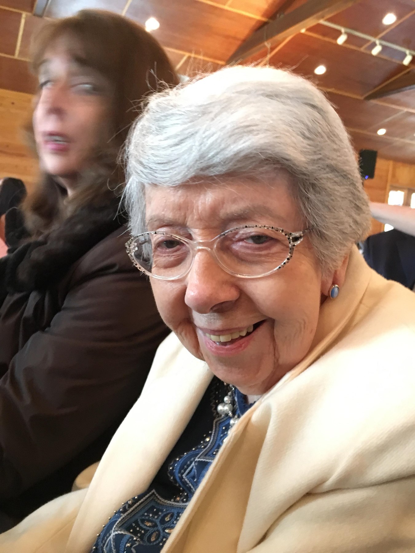 Mary Scoggins's Instagram, Twitter & Facebook on IDCrawl