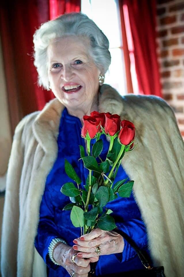 Dorothy Mary Whitelaw Obituary - Tucker, GA