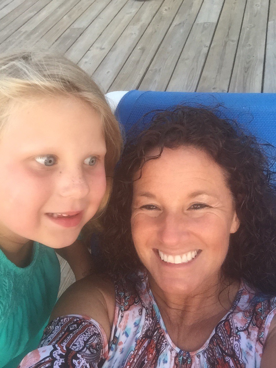 Angela Horner's Instagram, Twitter & Facebook on IDCrawl