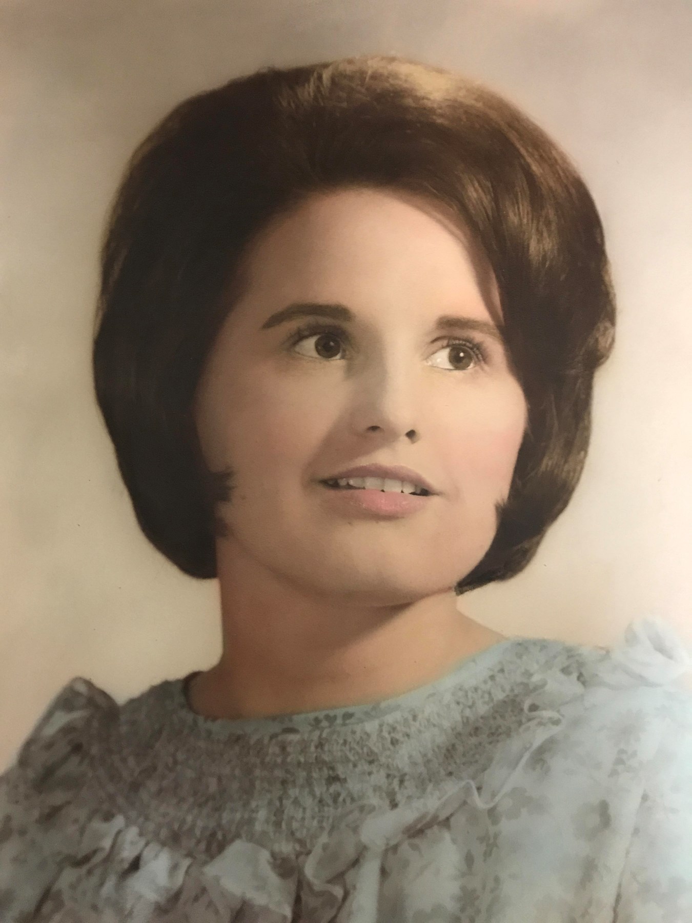 Pamela Houston's Instagram, Twitter & Facebook on IDCrawl