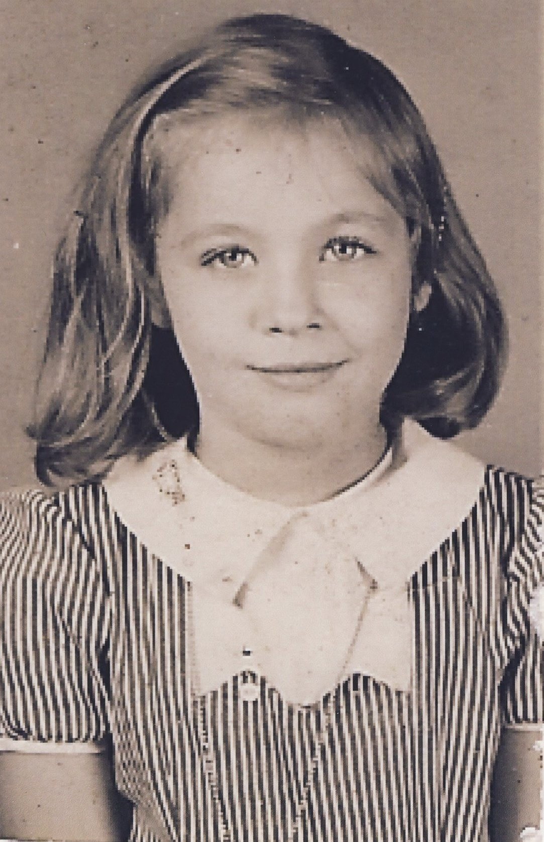 Lana Hill's Instagram, Twitter & Facebook on IDCrawl