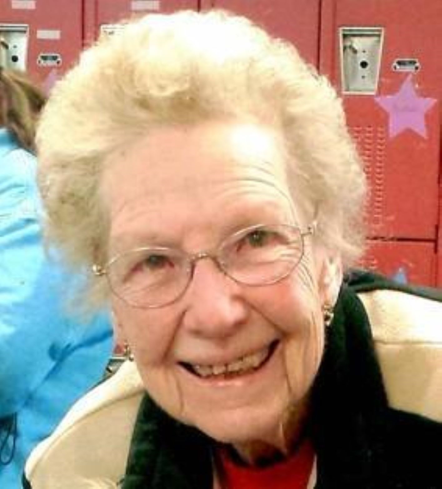 Mae Donahue Obituary - Auburn, ME