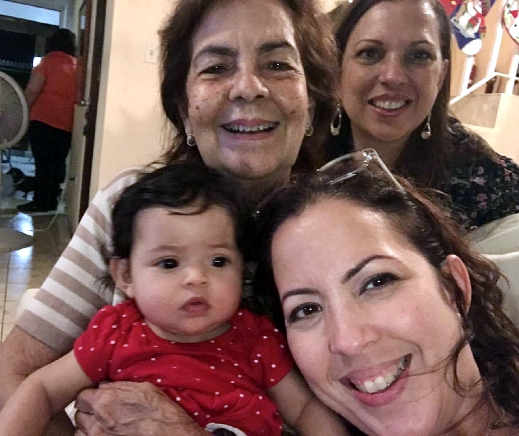 Iris Vazquez's Instagram, Twitter & Facebook on IDCrawl