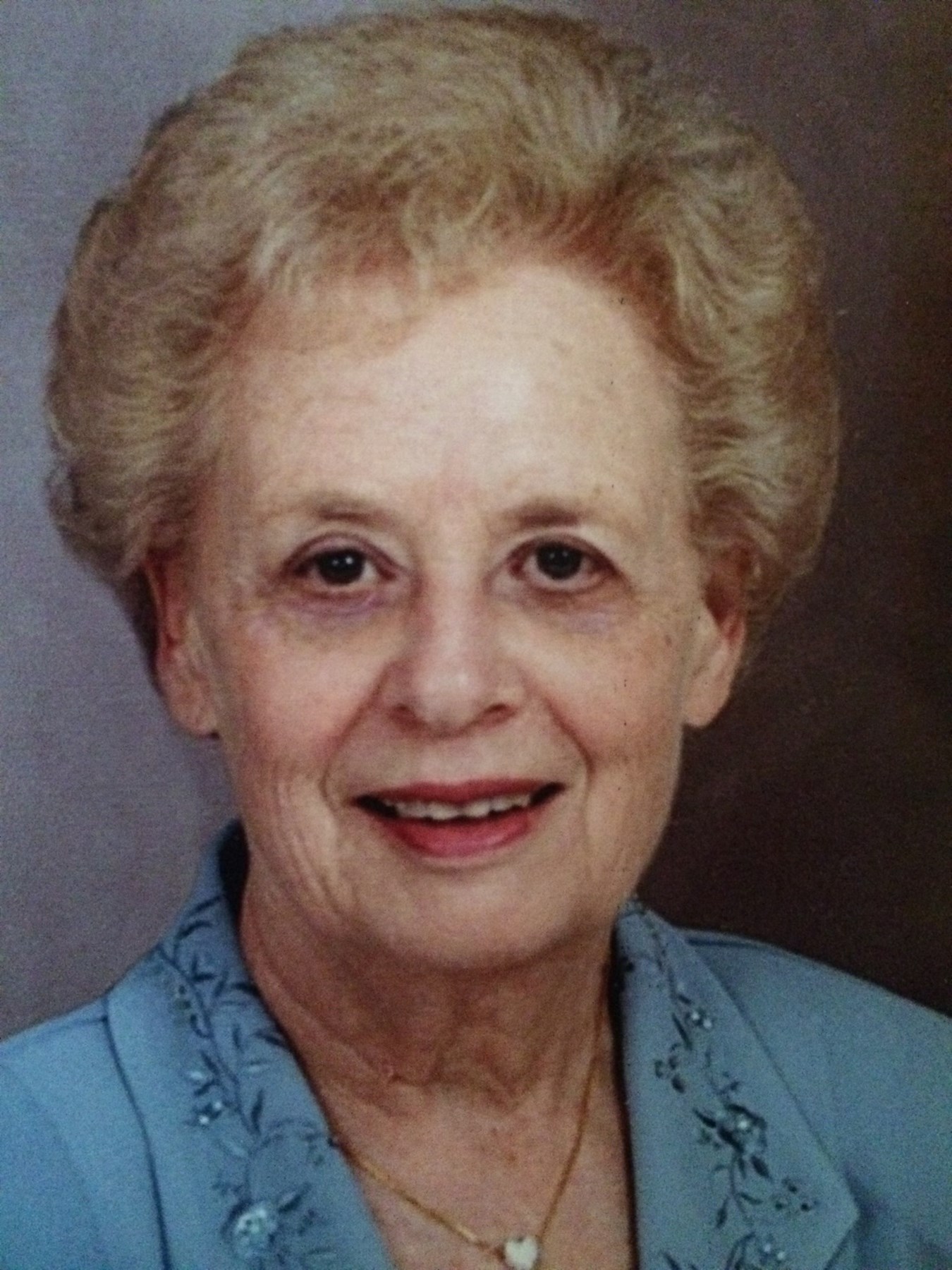 Lindsay Morrison's Instagram, Twitter & Facebook on IDCrawl