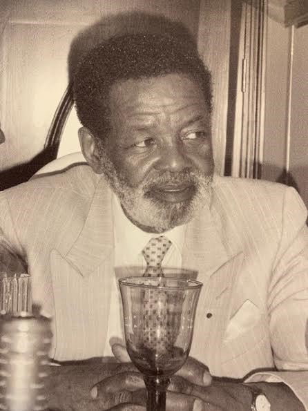 Elliude Hodge Obituary - Winnipeg, MB