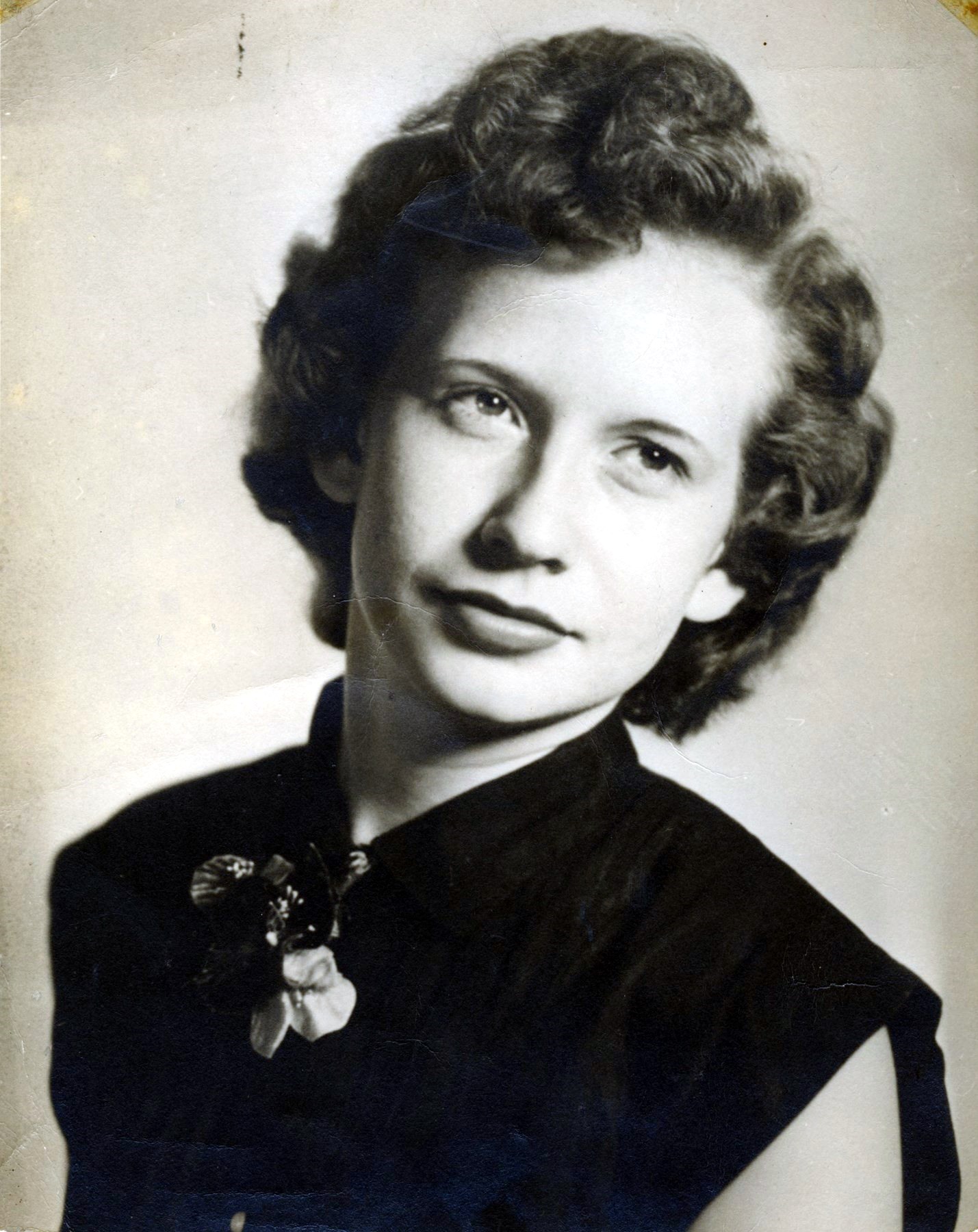 Julia Roper's Instagram, Twitter & Facebook on IDCrawl