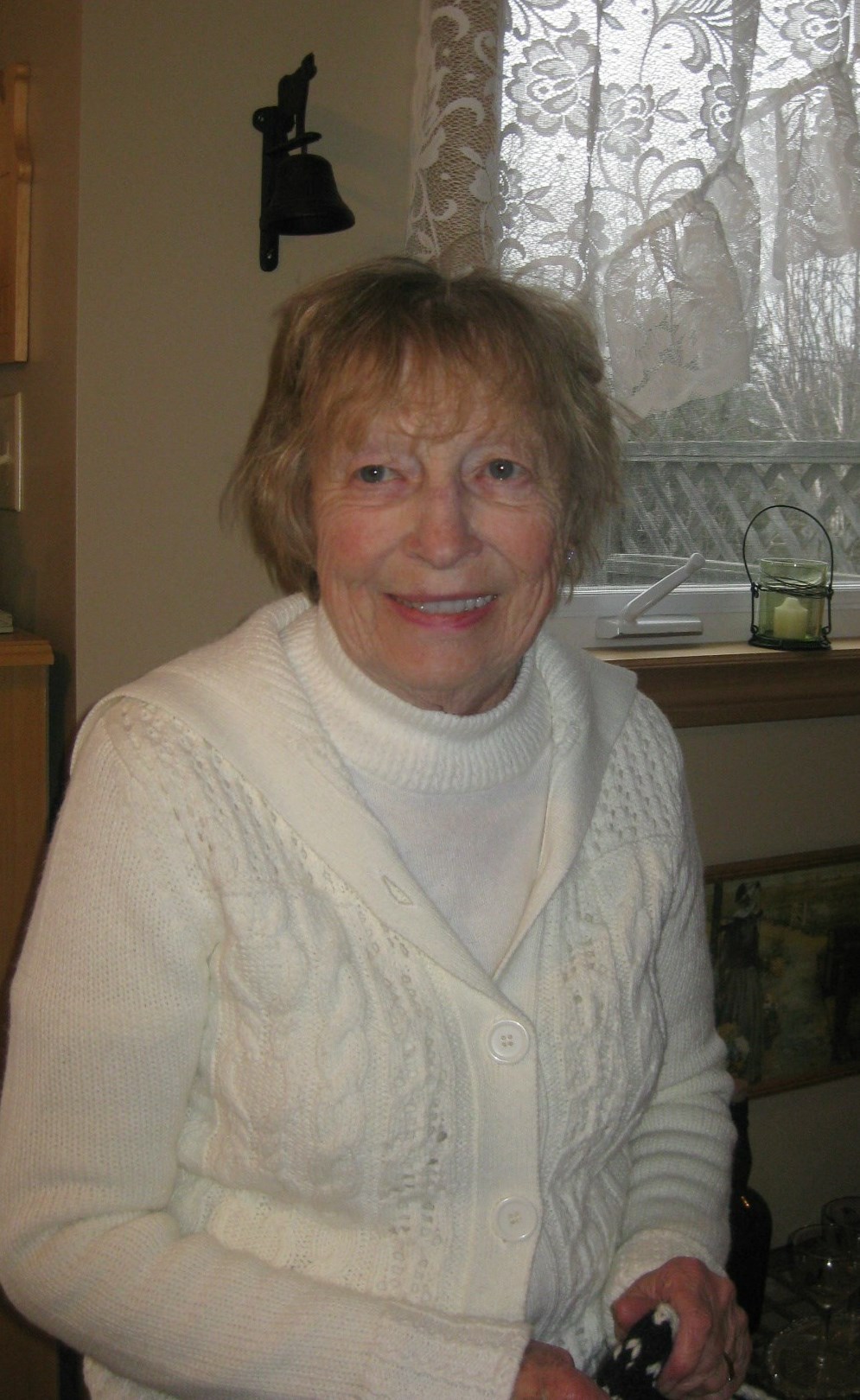 Evelyn Laura McDonald (nee Arnold) Obituary - Pointe-Claire, QC