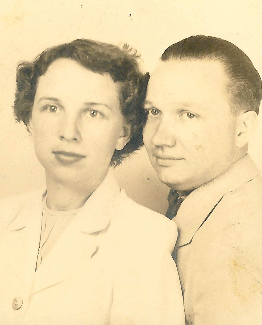 Robert Debusk's Instagram, Twitter & Facebook on IDCrawl