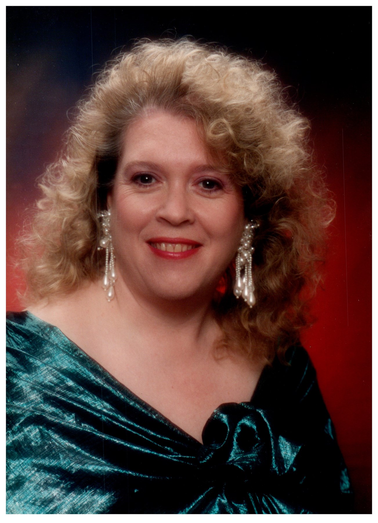 Kay Becker's Instagram, Twitter & Facebook on IDCrawl