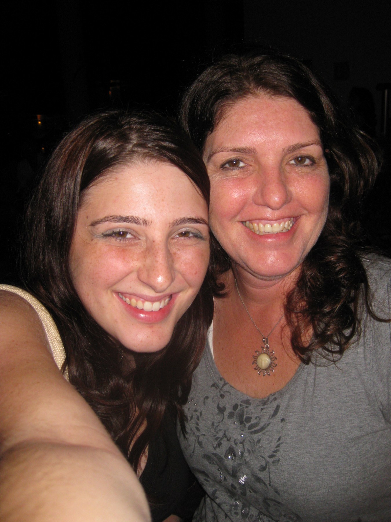 Laura Leach's Instagram, Twitter & Facebook on IDCrawl