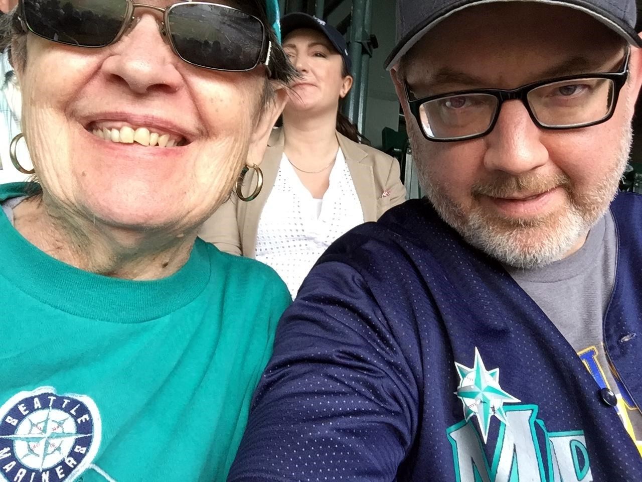 Roxanne Olsen's Instagram, Twitter & Facebook on IDCrawl