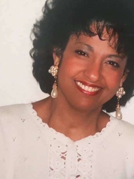 Yvonne Rita Robinson Longsworth Obituary - St-Lambert, QC