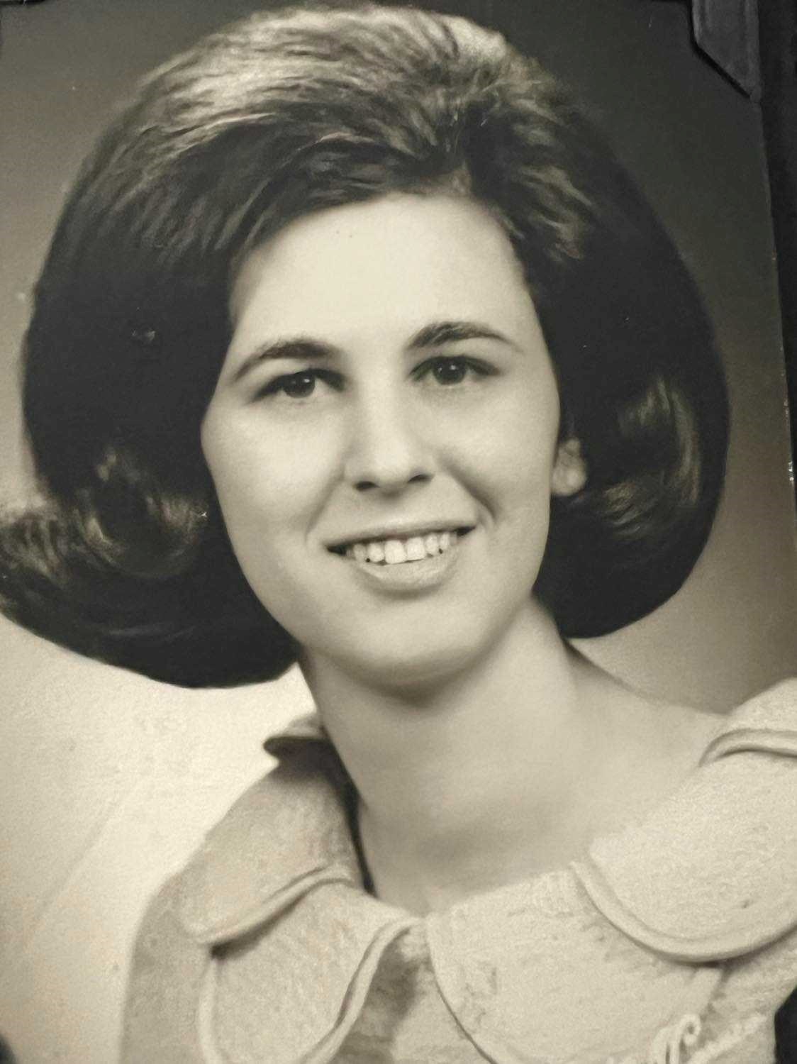 Carolyn Shell Obituary - Wayne, MI