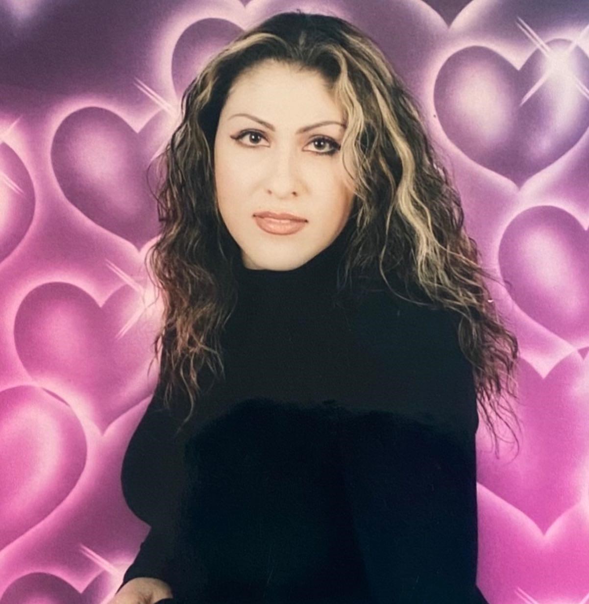 Virginia Muñoz Manzo Obituary - Santa Ana, CA