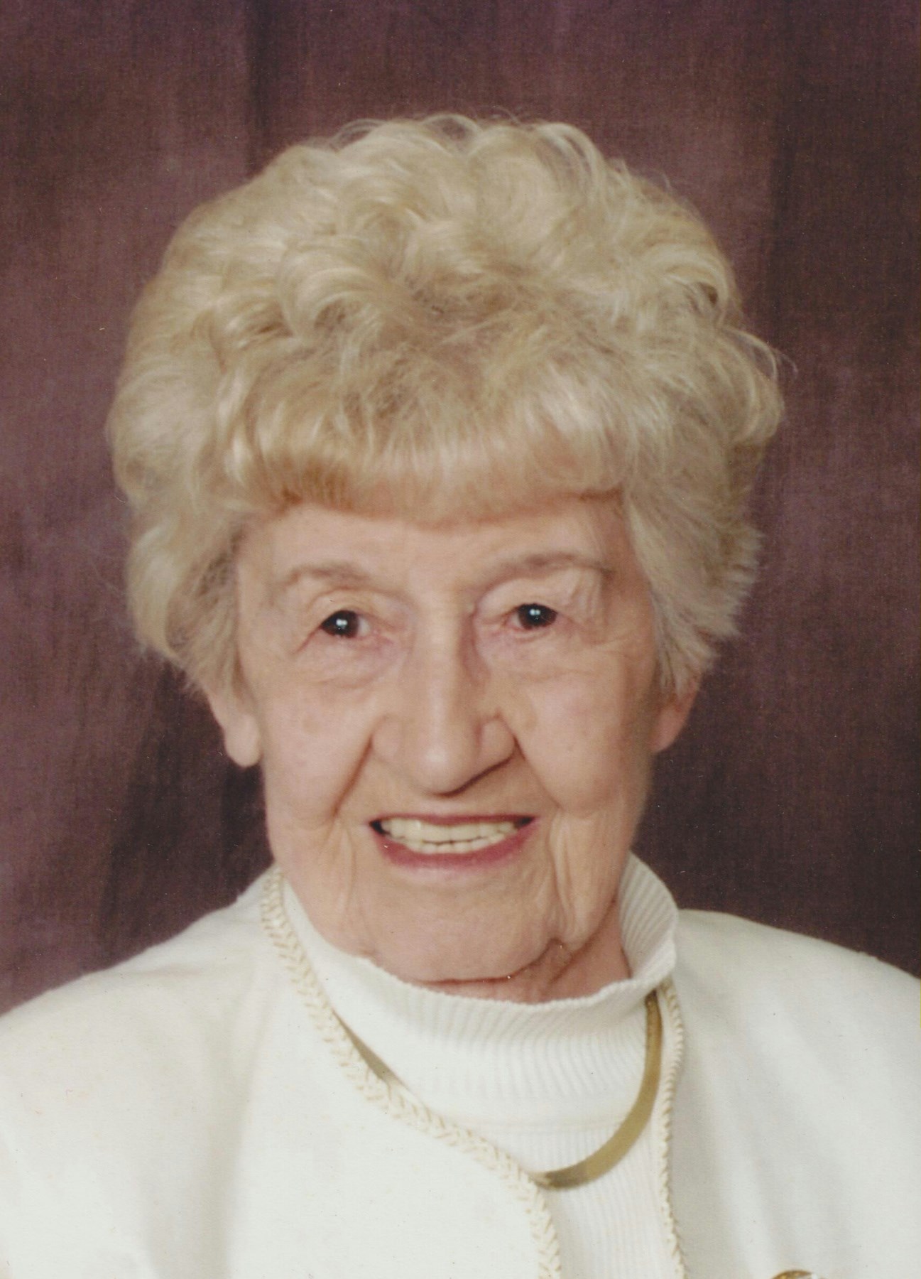 Elfriede Brown Obituary - Fairview Heights, IL