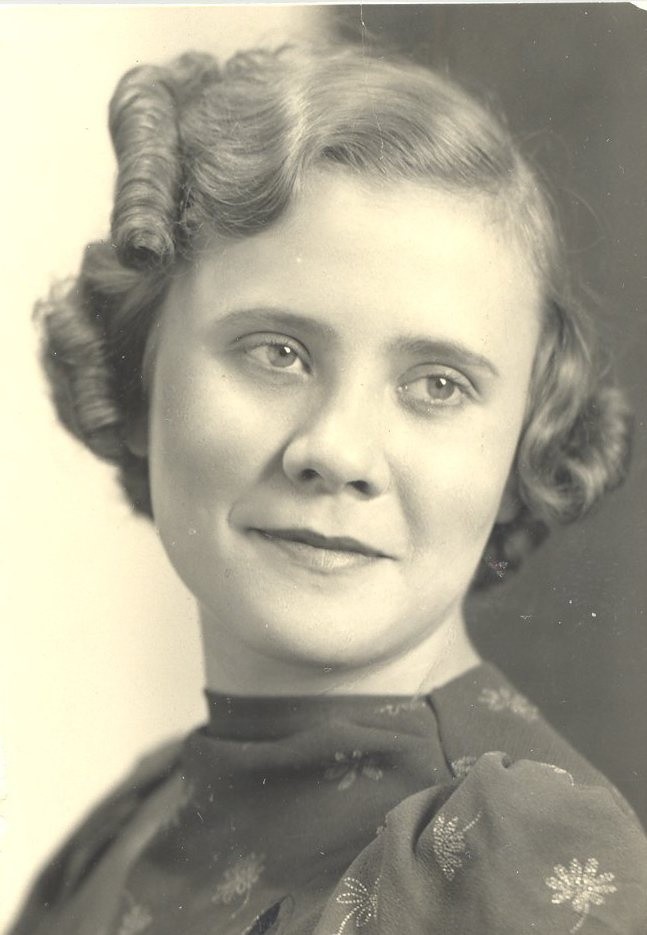 Pauline Johnson's Instagram, Twitter & Facebook on IDCrawl