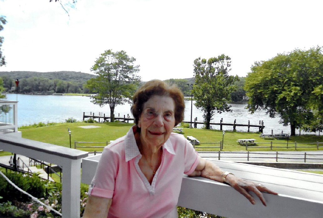 Angelina M. Vitarelli Obituary - Danbury, CT