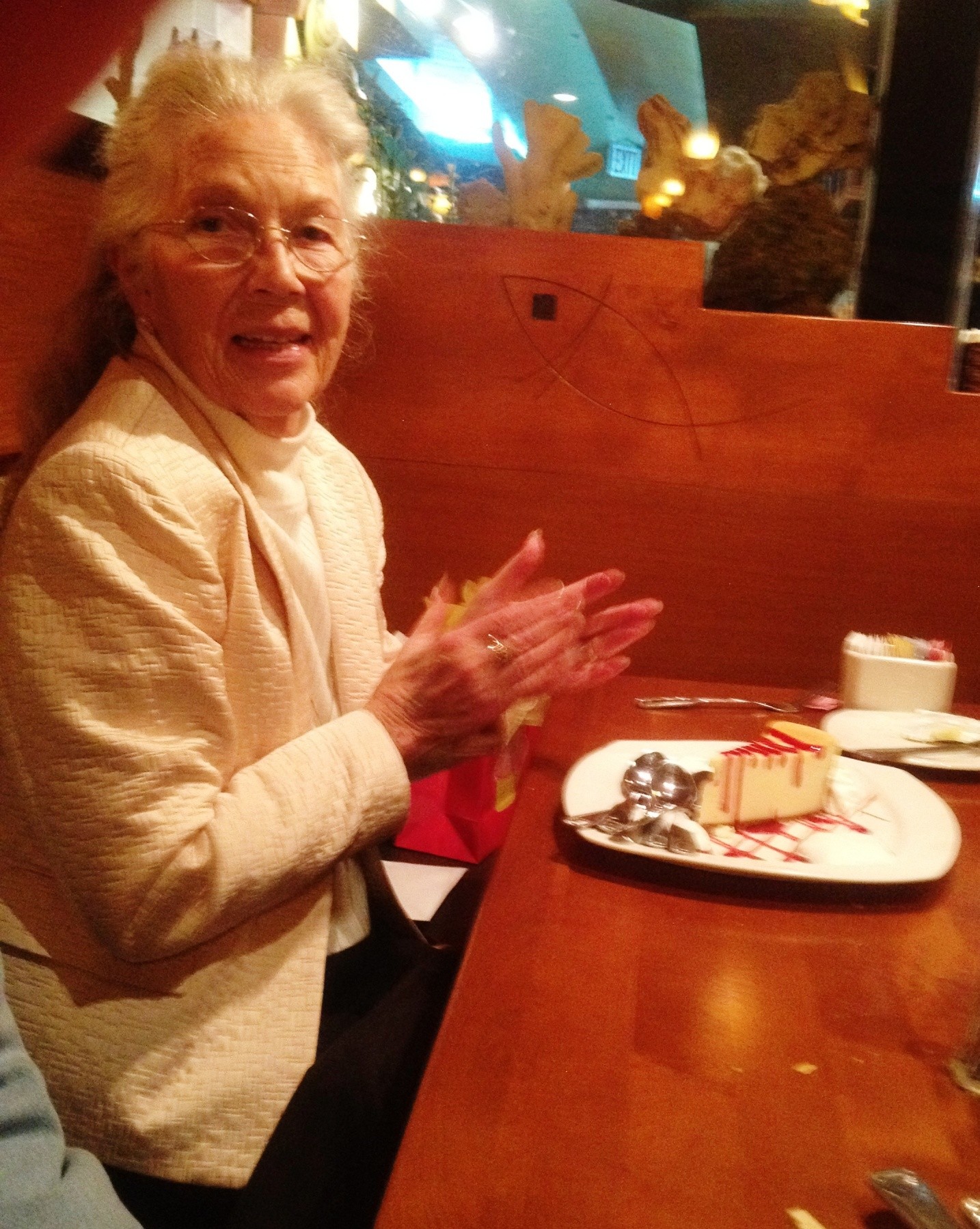 Donna Iverson Obituary - Corona Del Mar, CA