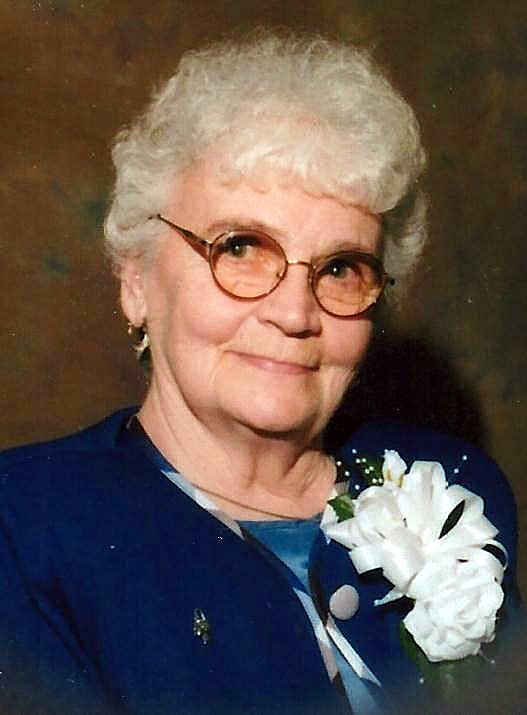 Elizabeth "Beth" Lauer Obituary - Menasha, WI
