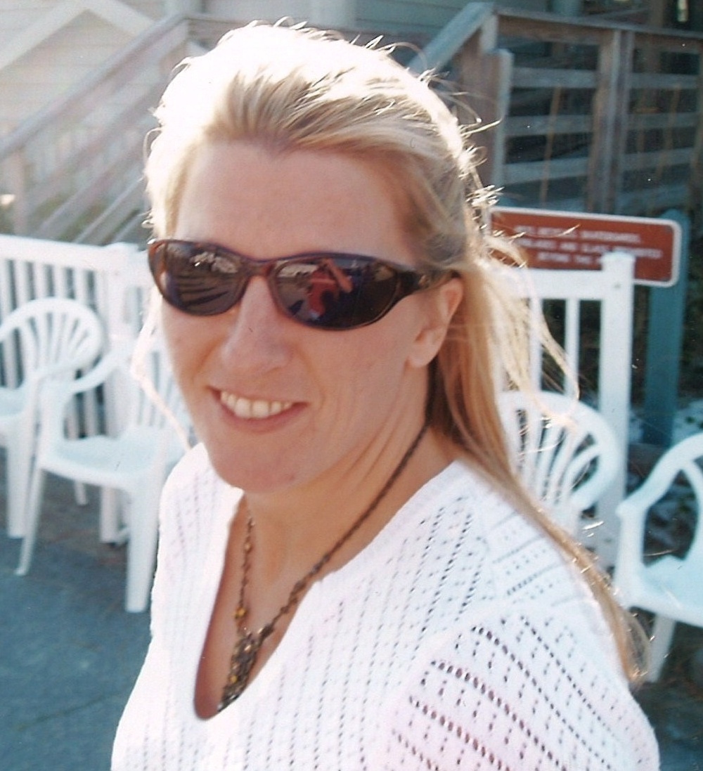 Lisa Sparks's Instagram, Twitter & Facebook on IDCrawl