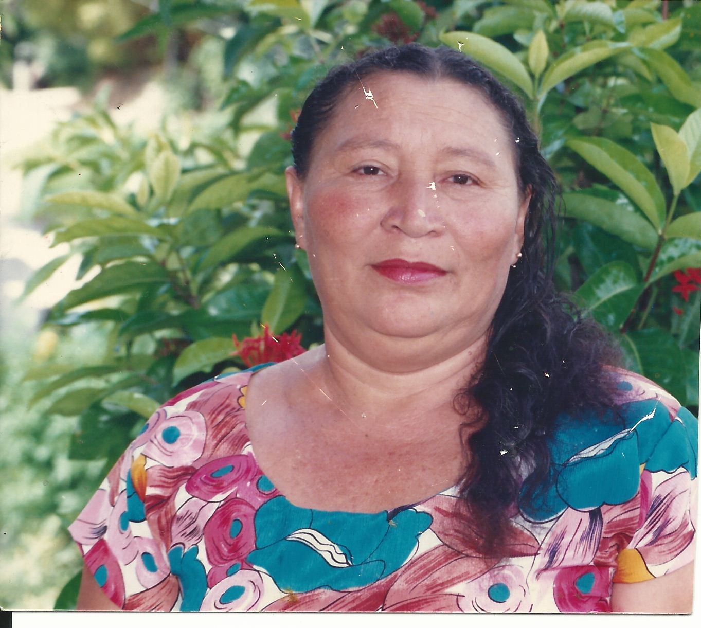 Irene Calderon's Instagram, Twitter & Facebook on IDCrawl