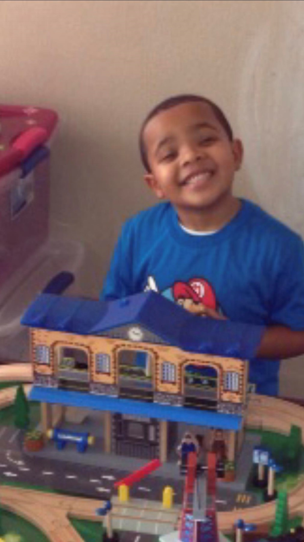 Imaginarium City Central Train Table