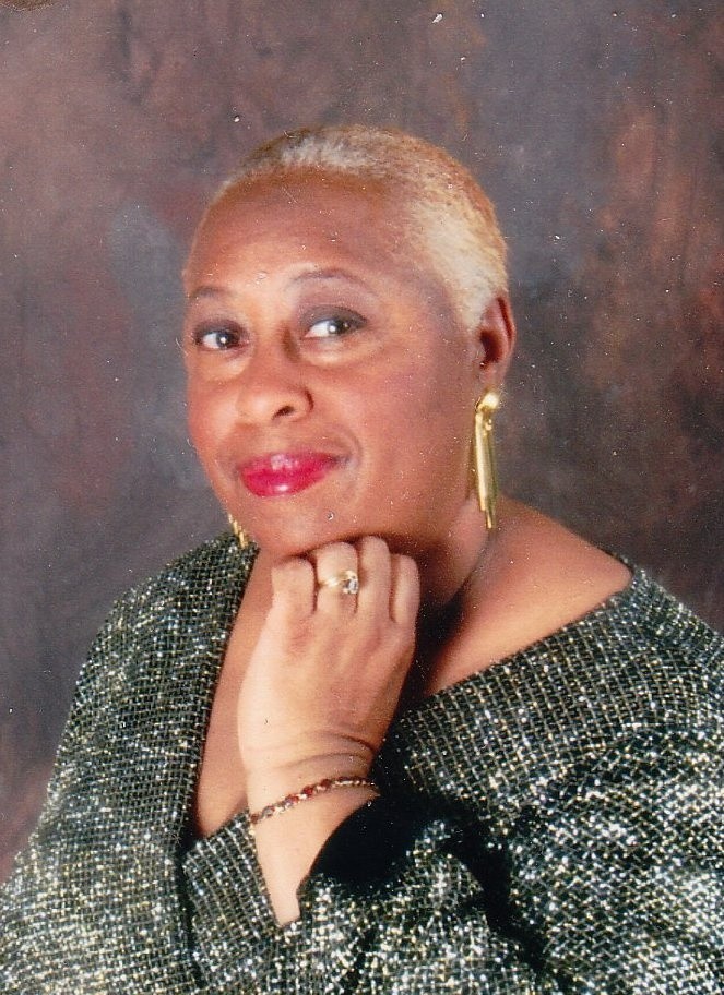 Edwina Adams's Instagram, Twitter & Facebook on IDCrawl