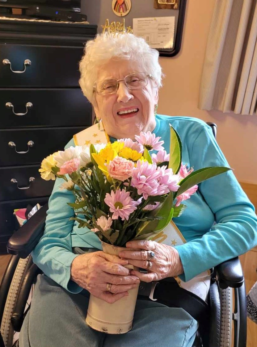 Margaret MacNeil Obituario - Halifax, NS