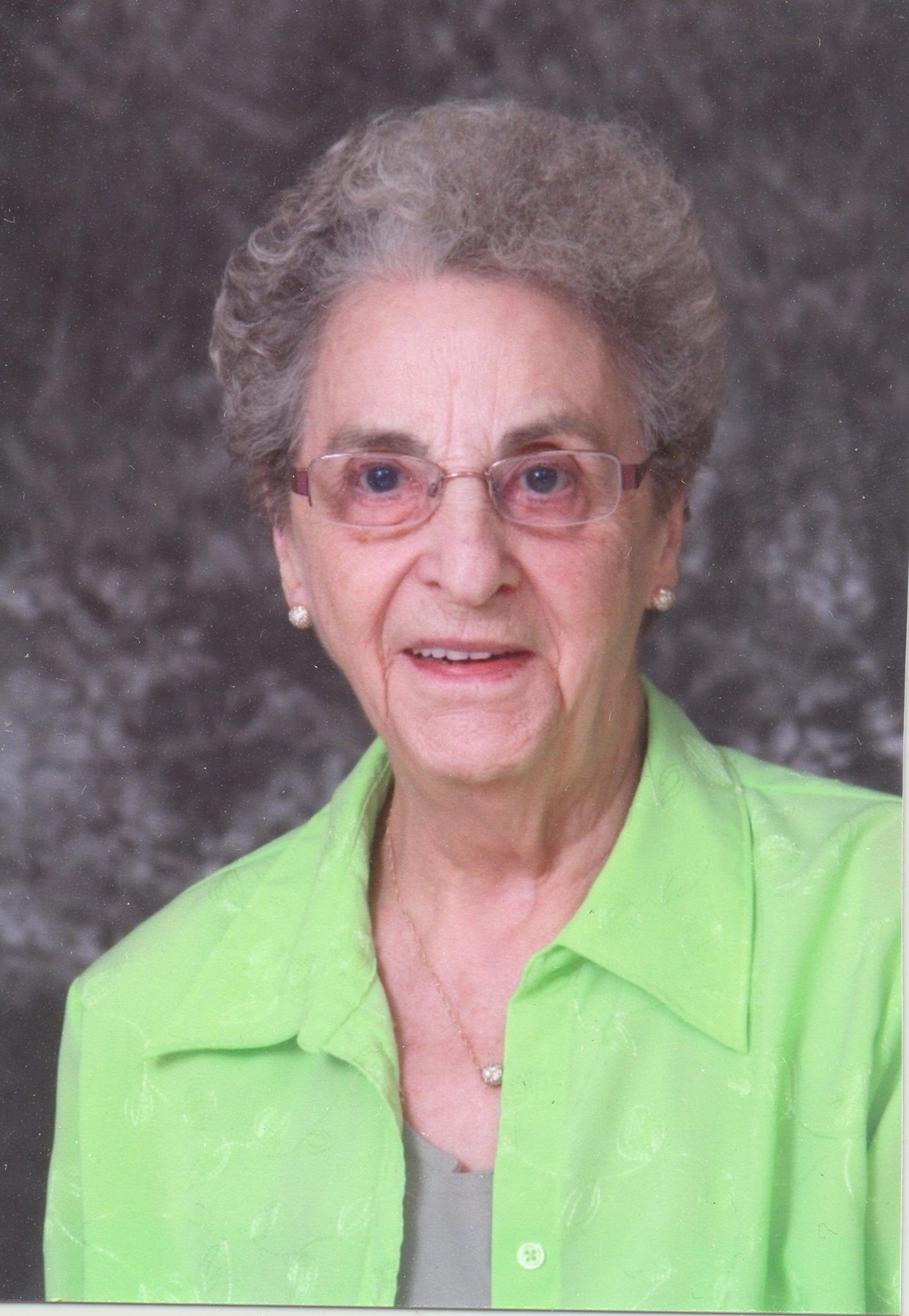 Mrs. Yvette Gémus Collins Obituary - Hull, QC