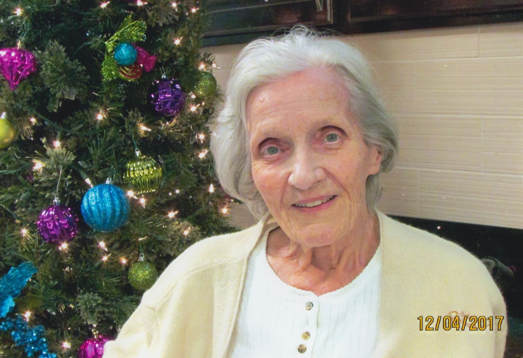 Corinne Cunningham's Instagram, Twitter & Facebook on IDCrawl