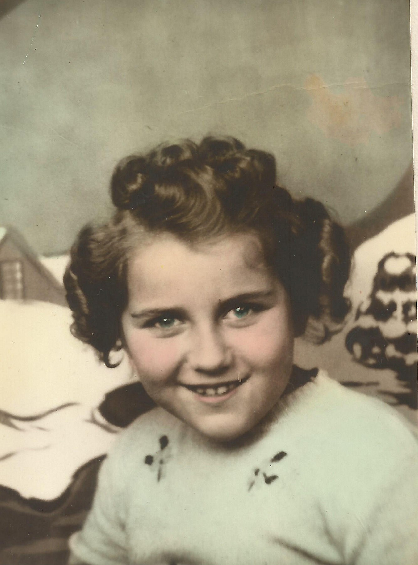 Phoebe Richards's Instagram, Twitter & Facebook on IDCrawl