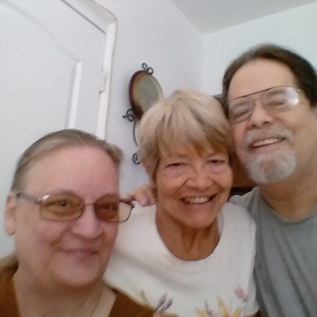 Jesse Farnsworth's Instagram, Twitter & Facebook on IDCrawl