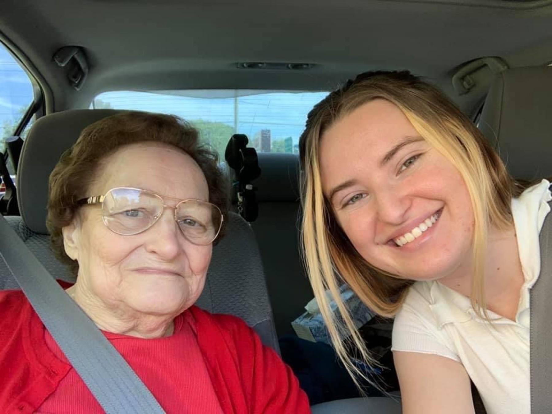 Megan Seitz's Instagram, Twitter & Facebook on IDCrawl