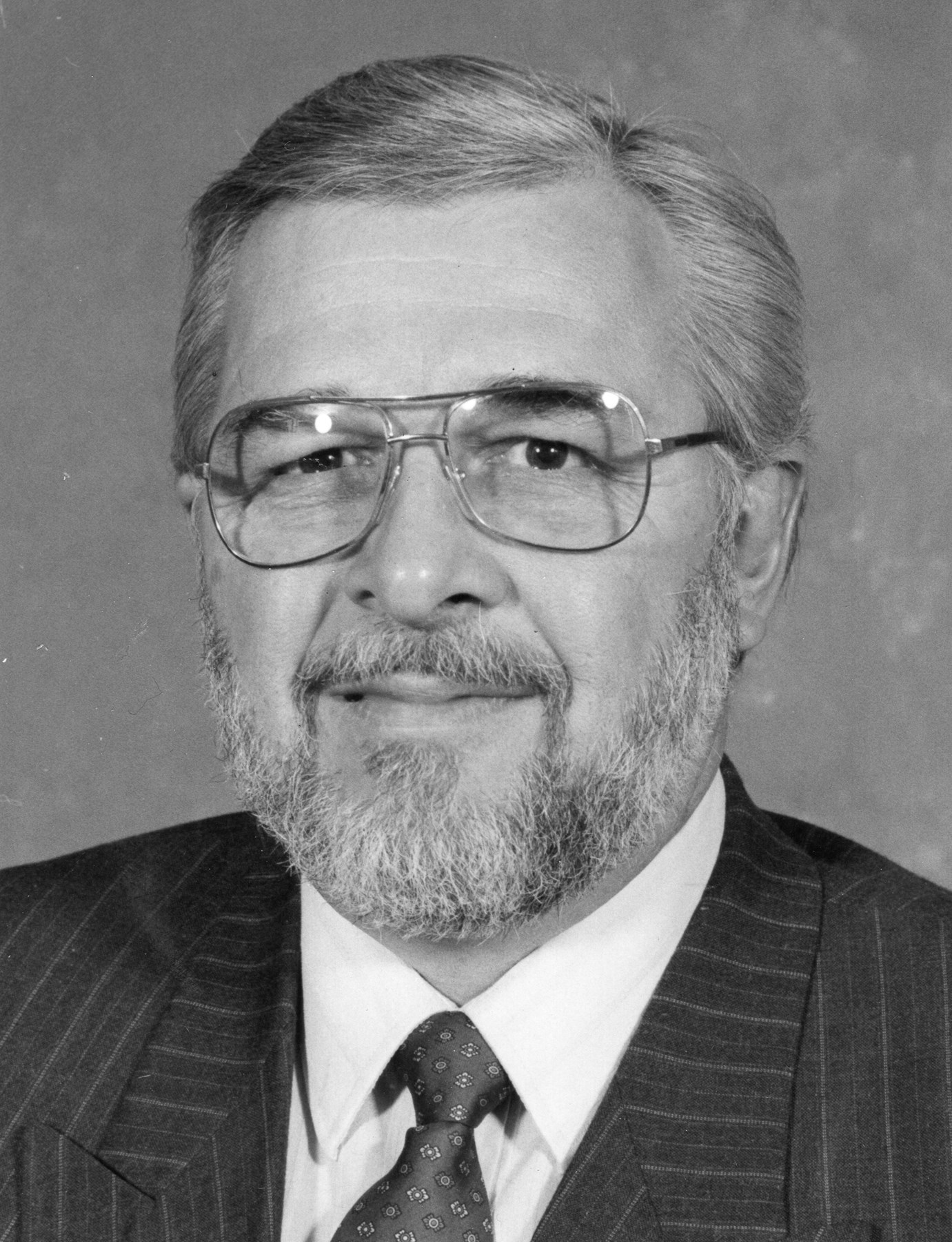 Rodger Hennings Obituary - Davenport, IA