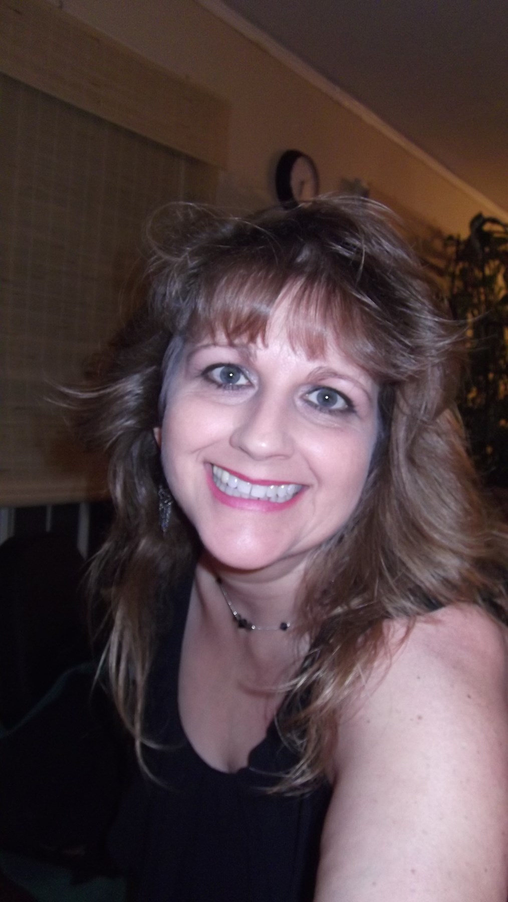 Kelly Robbins's Instagram, Twitter & Facebook on IDCrawl