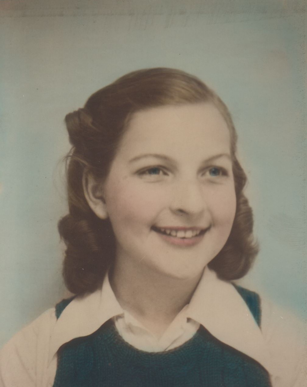 Natalie Poulos's Instagram, Twitter & Facebook on IDCrawl