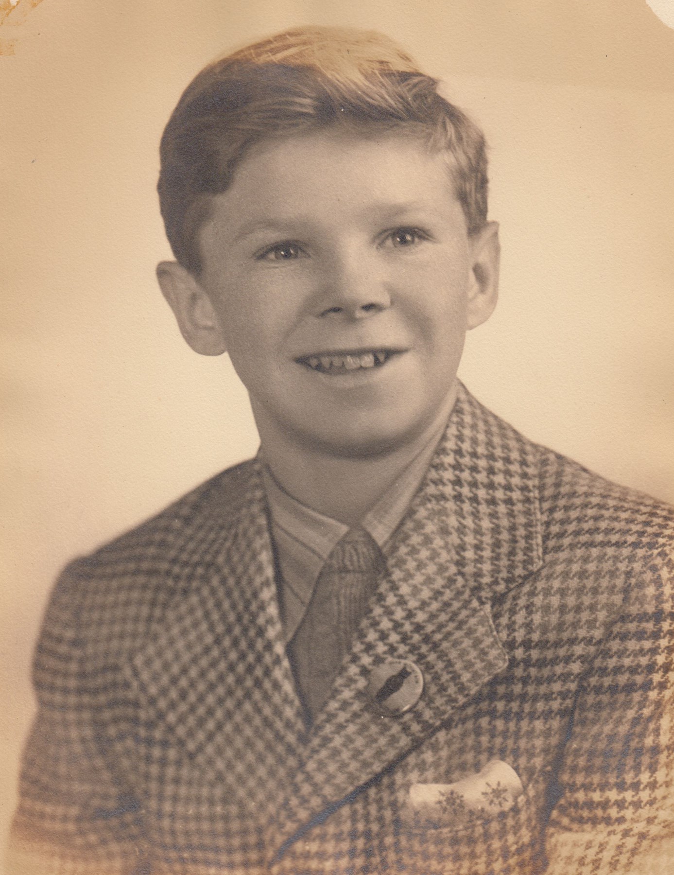 Robert Heggie's Instagram, Twitter & Facebook on IDCrawl