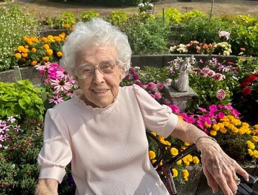 Helen Devaux Obituary - Seattle, WA