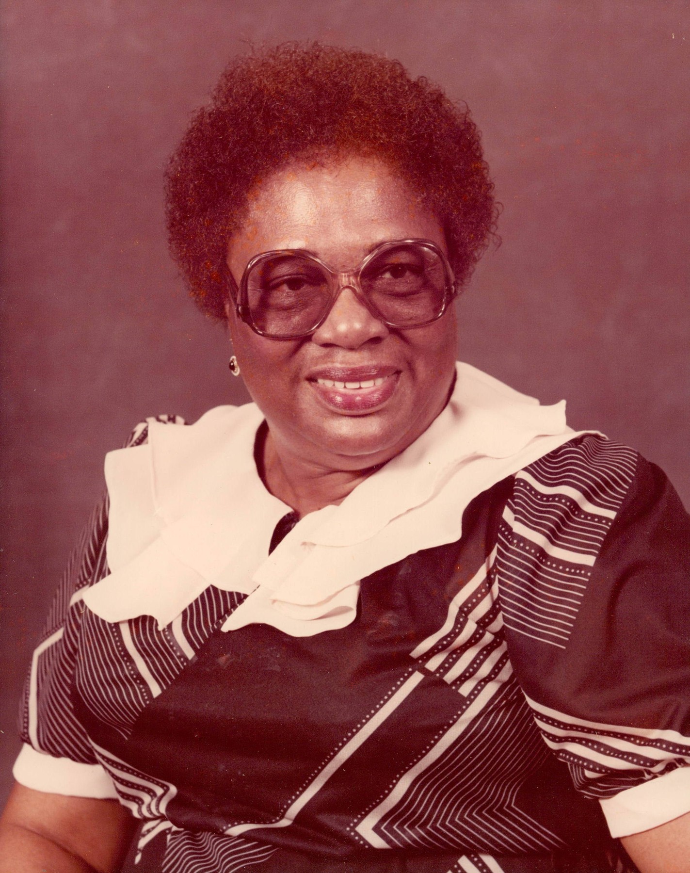 Princess Holmes Obituary - Gotha, FL