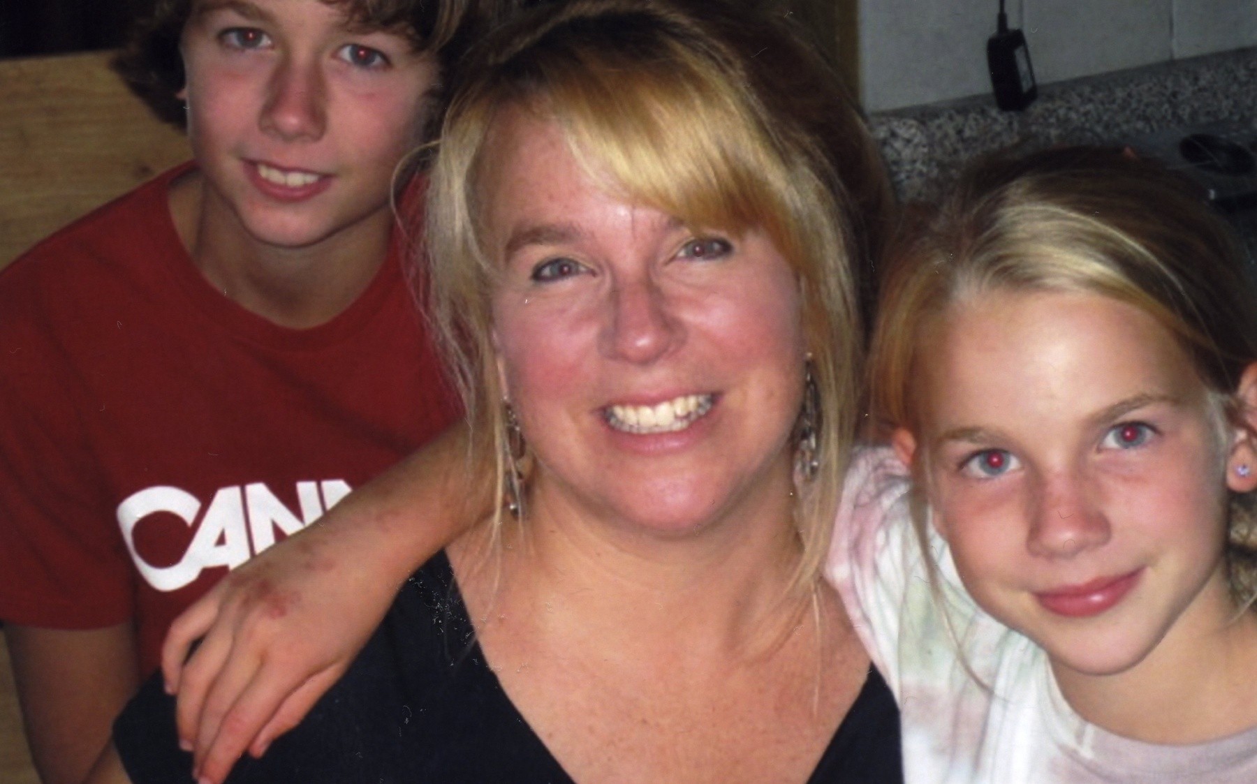 Lisa Sabourin's Instagram, Twitter & Facebook on IDCrawl