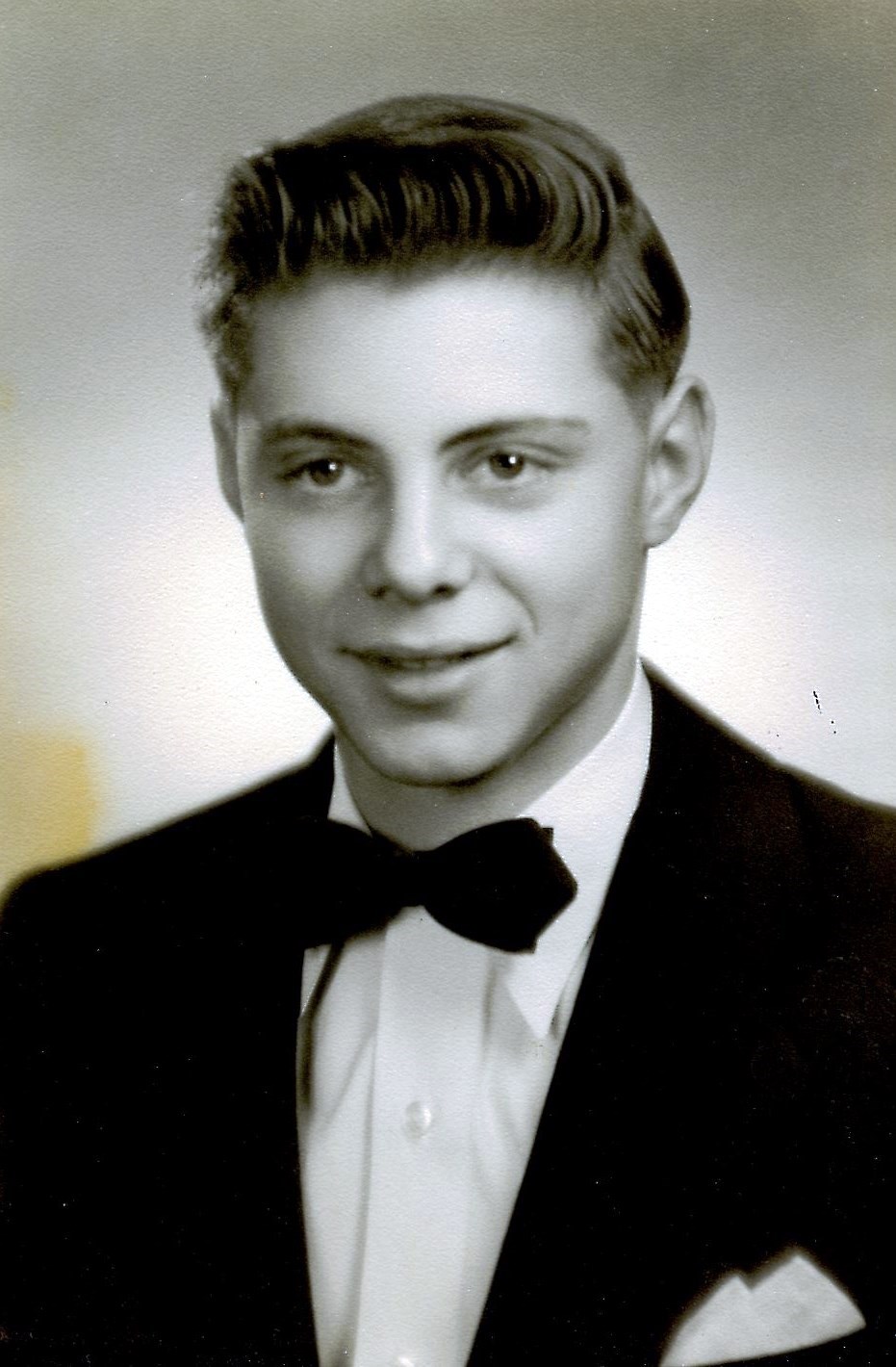 Danny Burcham's Instagram, Twitter & Facebook on IDCrawl