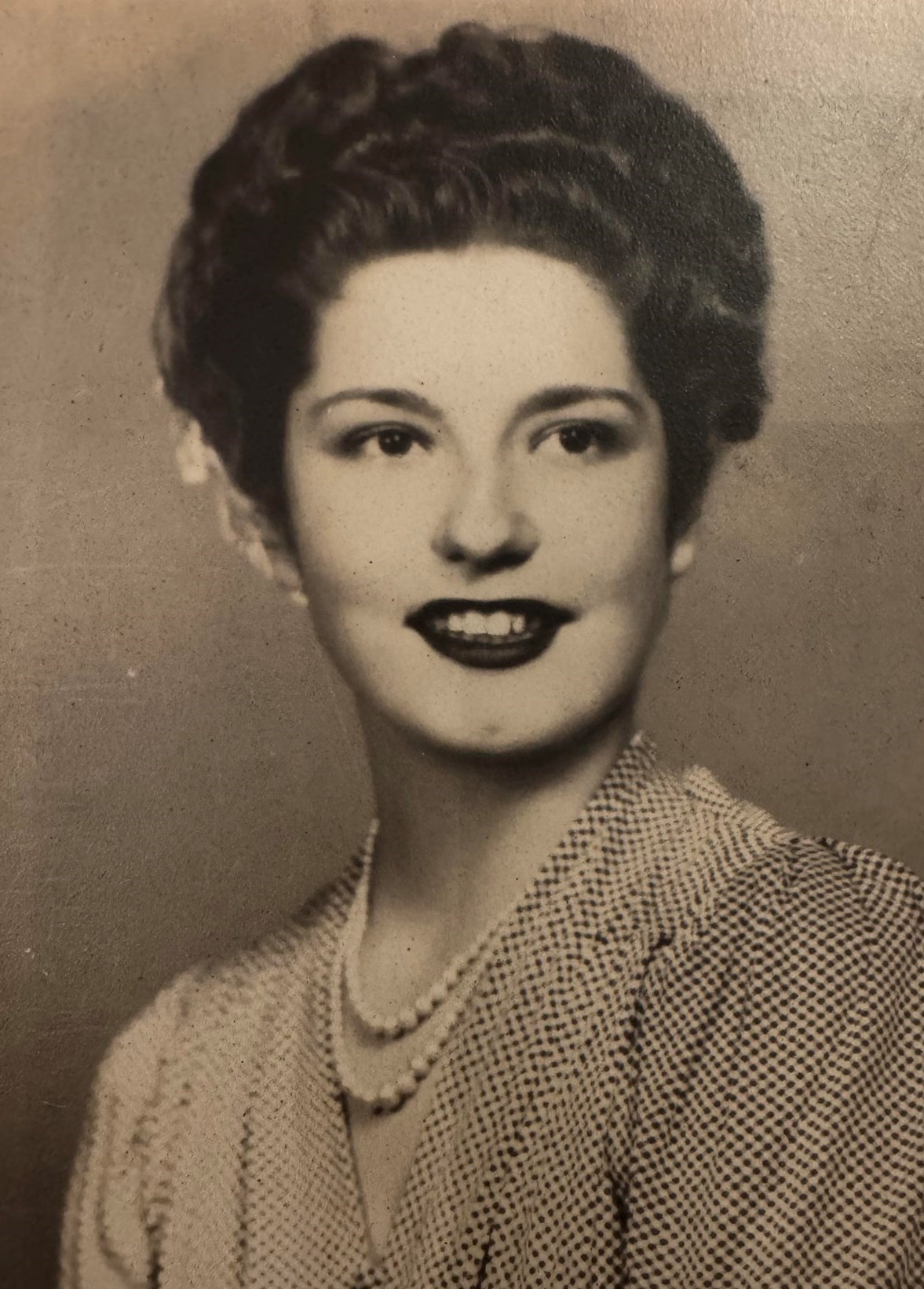 Dena Vanech Obituary - Stamford, CT