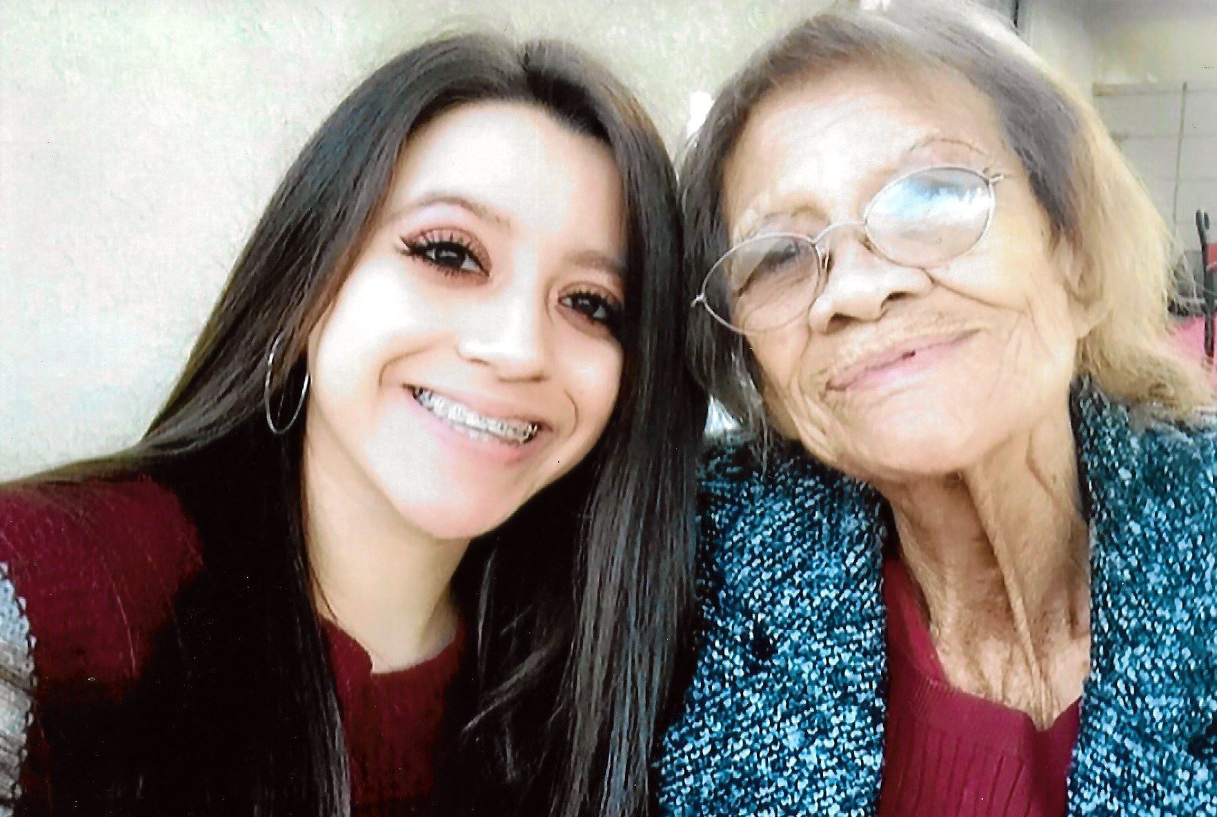 Helen Velasquez's Instagram, Twitter & Facebook on IDCrawl