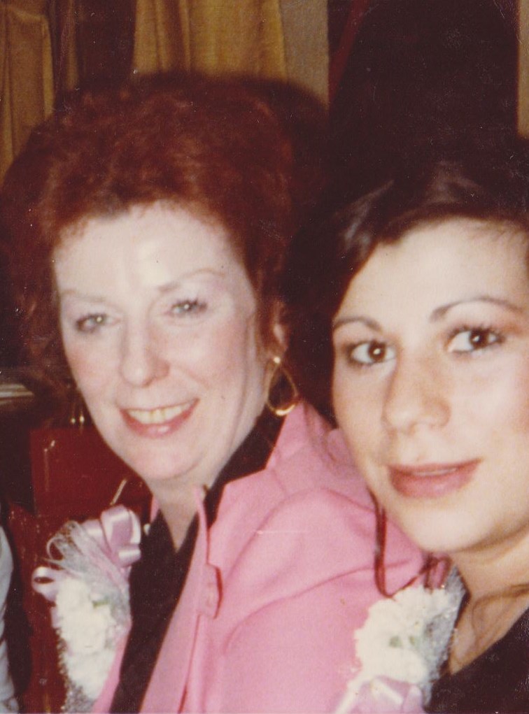 Lisa Parisi's Instagram, Twitter & Facebook on IDCrawl