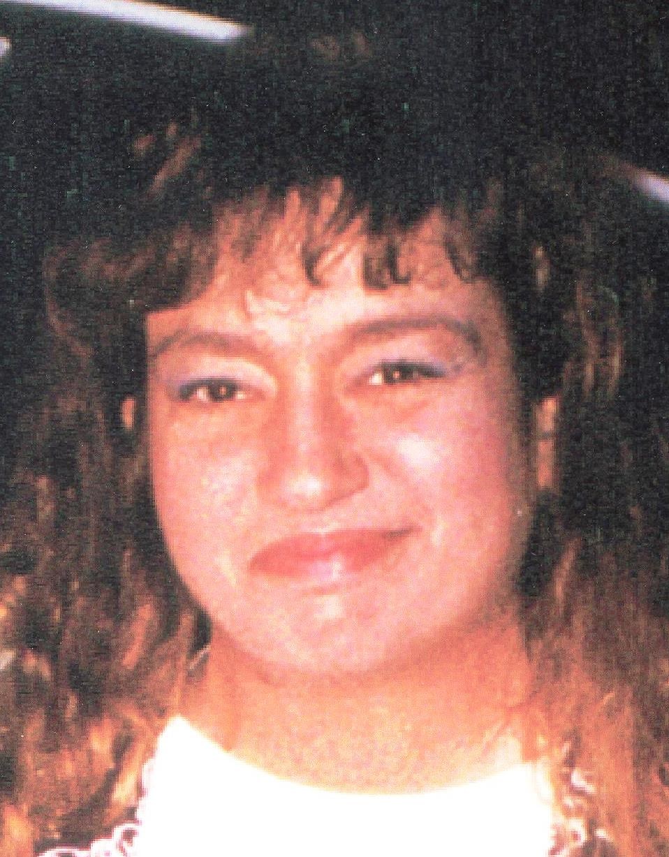 Deanna Hall's Instagram, Twitter & Facebook on IDCrawl