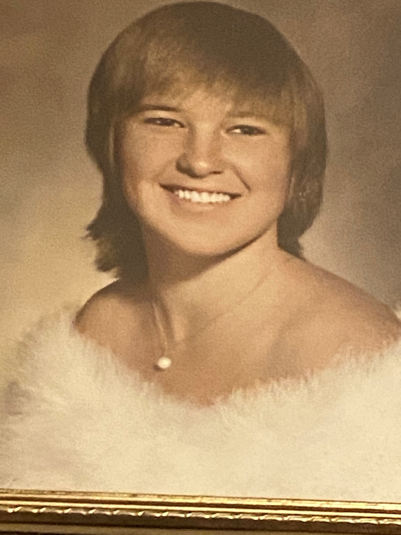 Sharon Bakos's Instagram, Twitter & Facebook on IDCrawl