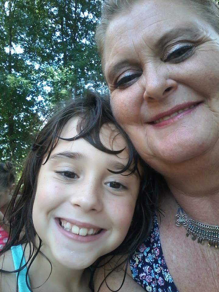 Sharon Hyde's Instagram, Twitter & Facebook on IDCrawl