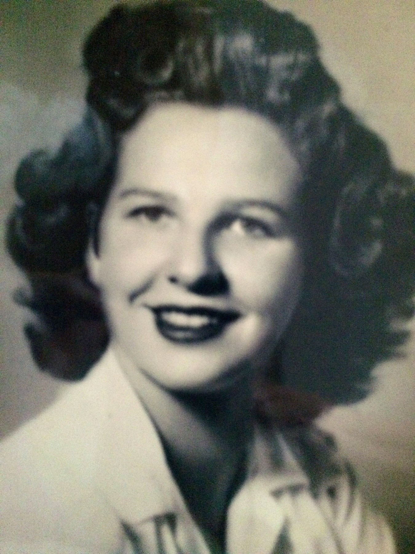 Minnie Hatfield's Instagram, Twitter & Facebook on IDCrawl